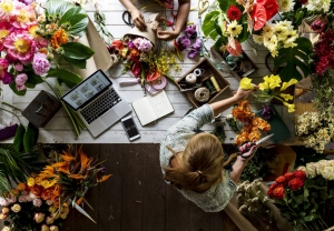Four Tips for Becoming a Floral Designer - Floranext - Florist Websites ...